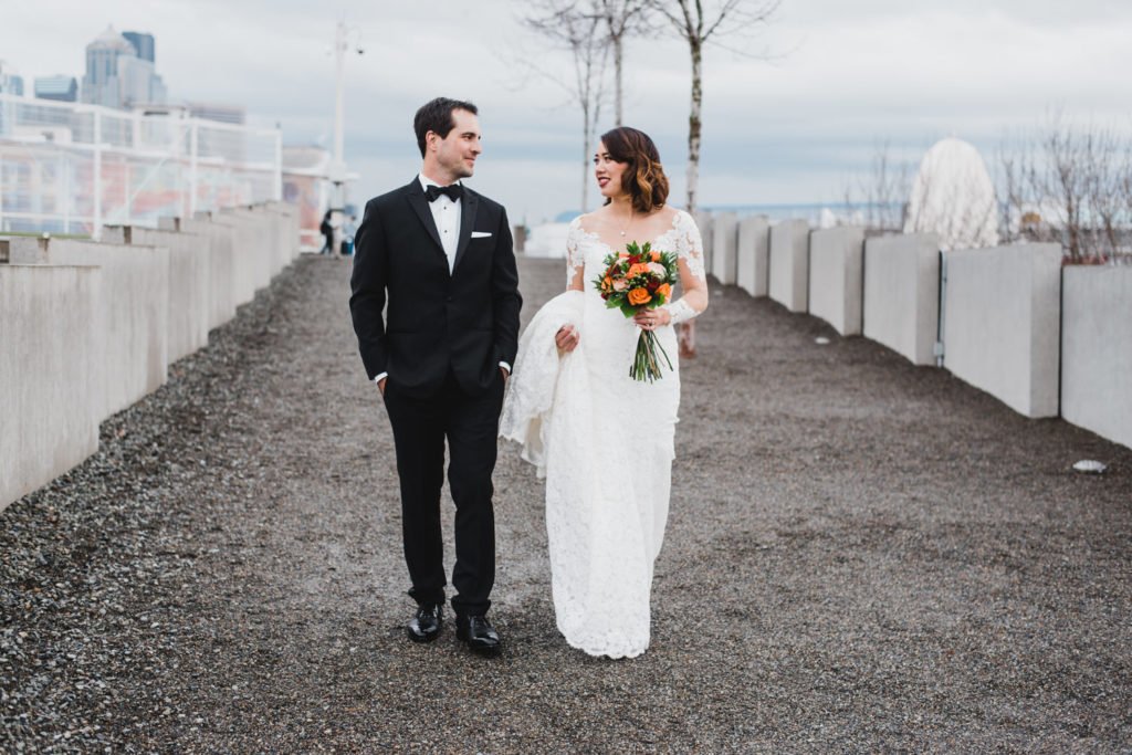 The Edgewater Hotel - Downtown Seattle Wedding - Sean Carr Photography ...